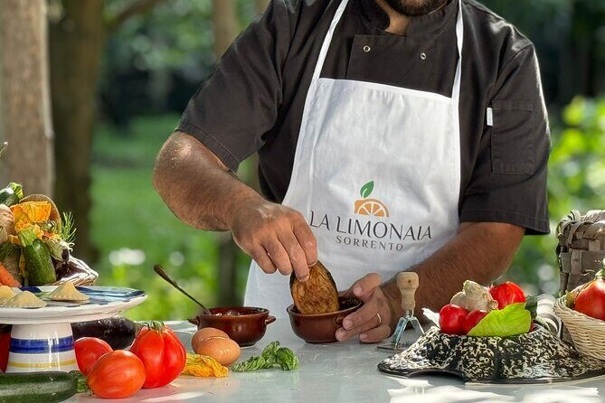 Cook and Eat in a Citrus Grove in Sorrento - Key Points