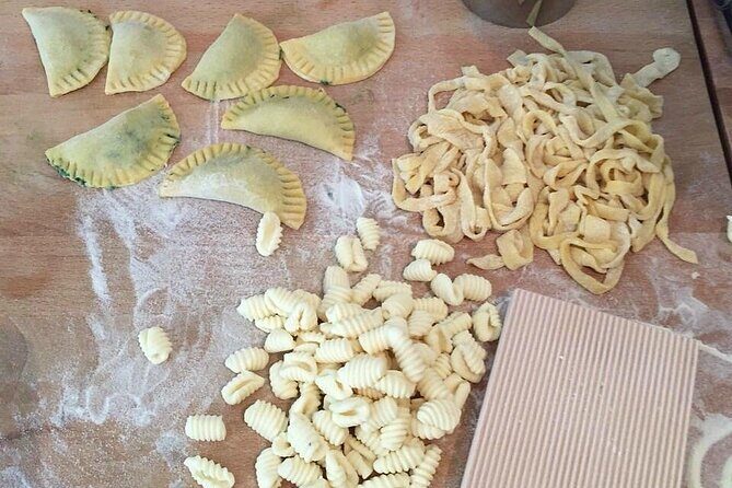 Cook With Us in Rome: A Hands-On Cooking Experience 09:20AM class - Introduction