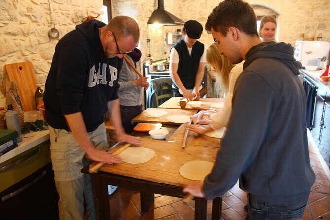 Cooking class in the countryside with Simona - Key Points