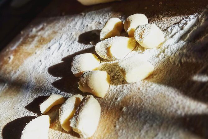 Cooking class in Umbria in any location AT YOUR PRIVATE VILLA - Key Points