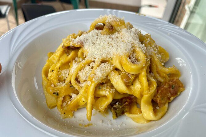 Cooking Class with Chef Francesco and Live Music in Venice - Key Points