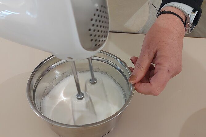 Cooking class with Pasta, mozzarella and Tiramisu with wine - Summary of the Experience