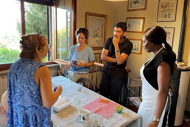 Cooking & eating with Locals in their home kitchen in Rome - What to Expect from the Rome Home Cooking Experience