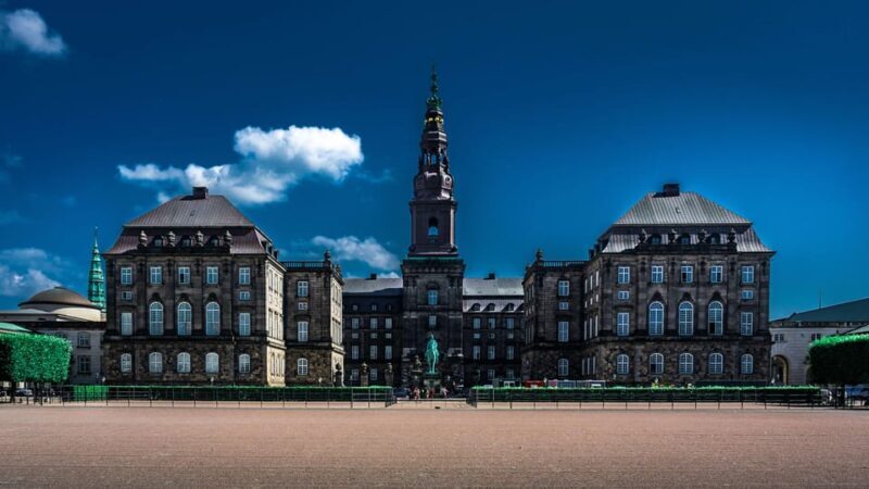 Copenhagen City & Christiansborg Palace Private Walking Tour - Who Should Book This Tour?