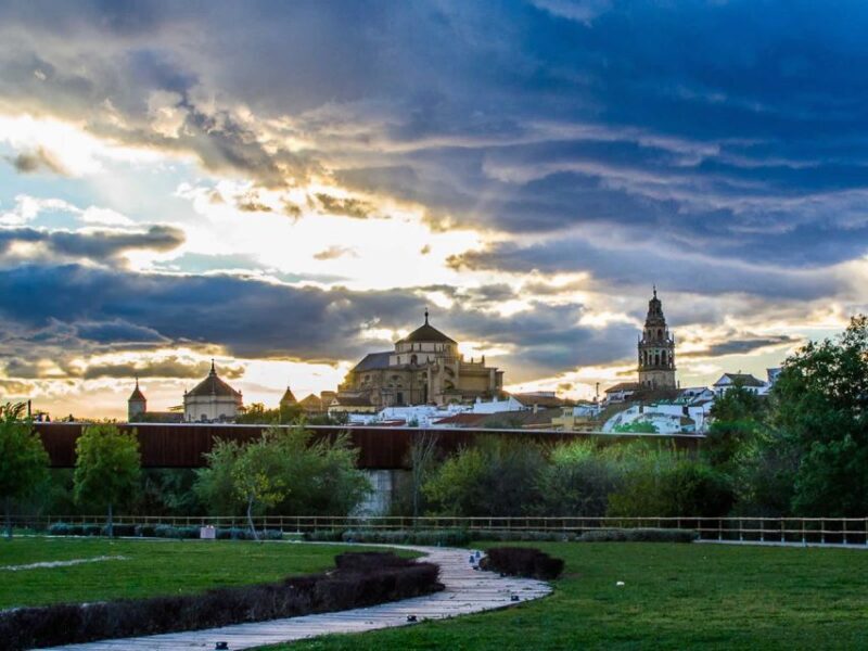 Cordoba: Historical Monuments of Cordoba City Walking Tour - The Practicalities: What to Expect