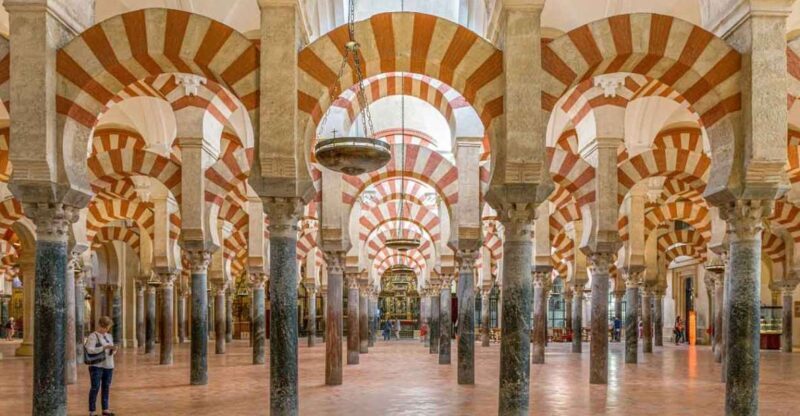 Córdoba: Mosque and Alcazar Private Tour with tickets - An Authentic Look at Córdoba’s Top Monuments