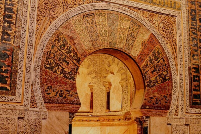 Cordoba: Mosque-Cathedral and Jewish Quarter Guided Tour - Who Should Consider This Tour?