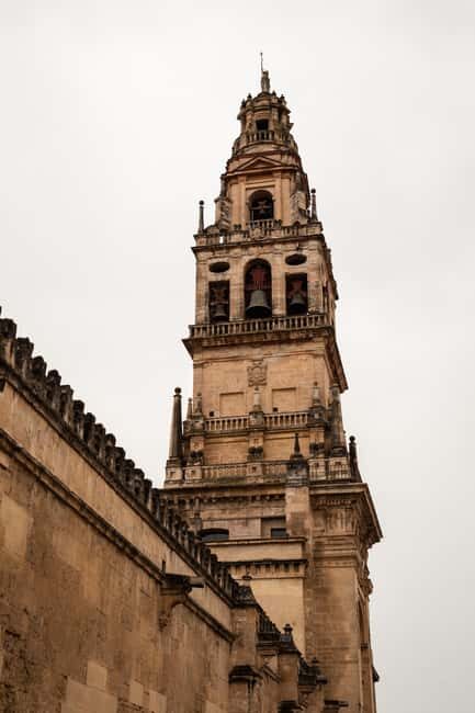 Córdoba: Mosque-Cathedral Small-Group Guided Tour - Exploring the Córdoba Mosque-Cathedral: What You Can Expect