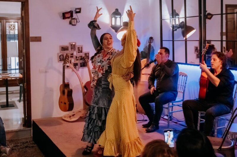 Córdoba: Tablao Flamenco at Doble de Cepa with Optional Meal - Key Points