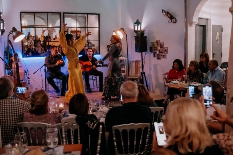 Córdoba: Tablao Flamenco at Doble de Cepa with Optional Meal - Practical Tips for Visitors