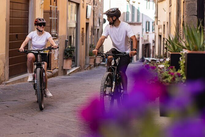 Cortona - Easy guided eBike tour around the Etruscan City. - Key Points