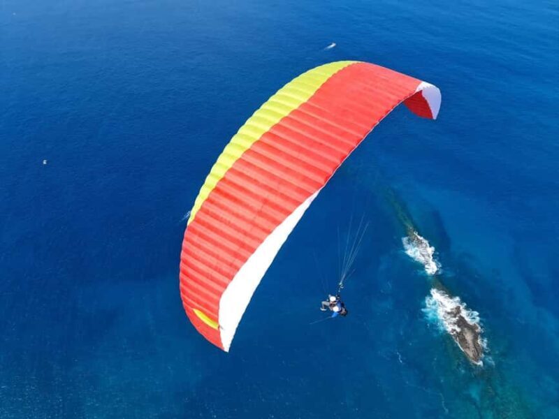 Costa Adeje, Paragliding with pick up service and 5 free photos! - Key Points