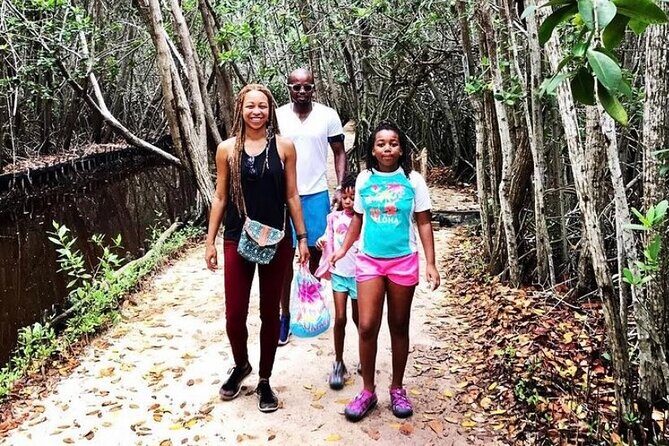 Costa Esmeralda 5 en 1 - Who Should Consider This Tour?