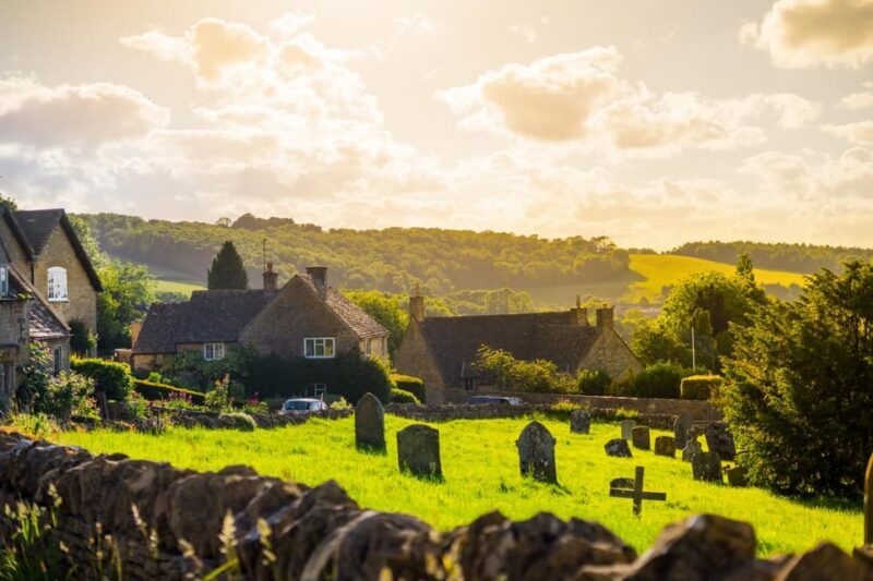 Cotswolds Village Private Car Tour and Photoshoot - FAQ