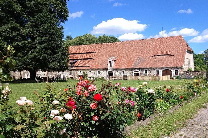 Country and Castle Tours by Carriage - Highlights and Stops