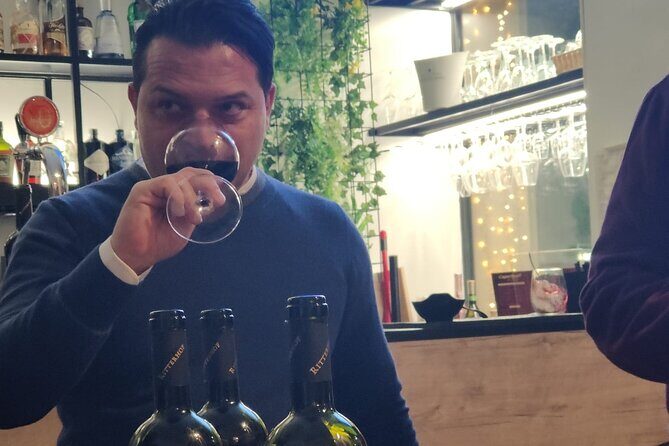 Course in Rome: Wine Education with Food - mini sommelier course - Discover the Charm of Italian Wine Without Leaving Rome