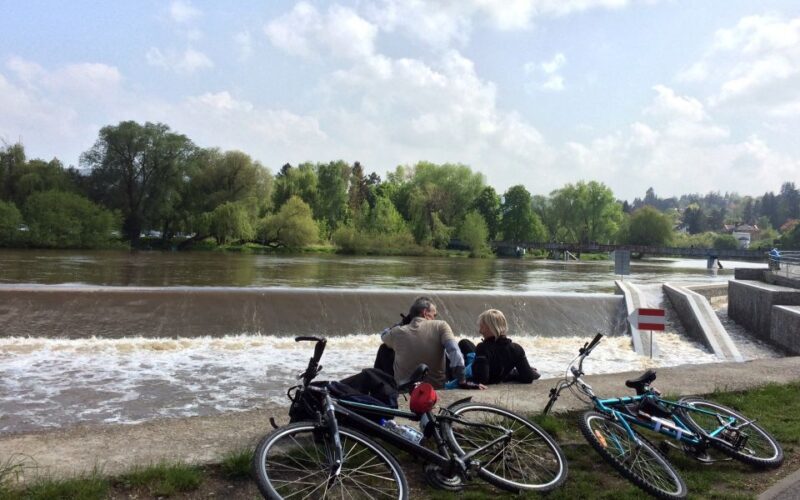 Coutryside e-bike tour to Karlstejn Castle - Who Should Consider this Tour?