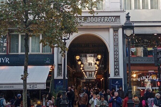 Covered passages: secrets, luxury and modernity - Breakdown of the Tour Itinerary