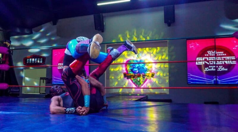 Cozumel: Mexican Wrestling Show with Tacos & Margaritas! - Diving into the Experience