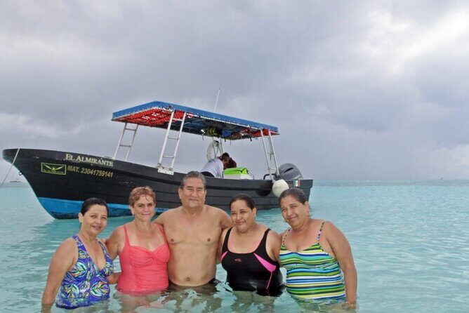 Cozumel Private 4-hour Boat Tour to El Cielo with Snorkeling - FAQ