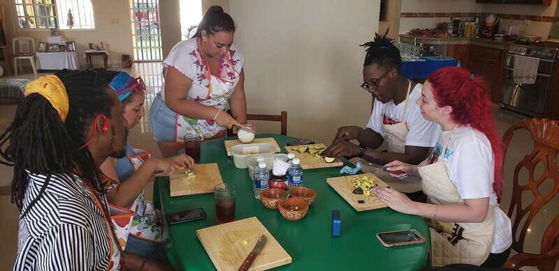 Cozumel: Private Cooking Class in a Family Kitchen - Practical Tips for Travelers