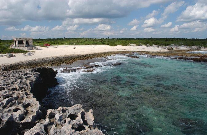 Cozumel Private Jeep Tour with Snorkeling Experience and Lunch - The Sum Up