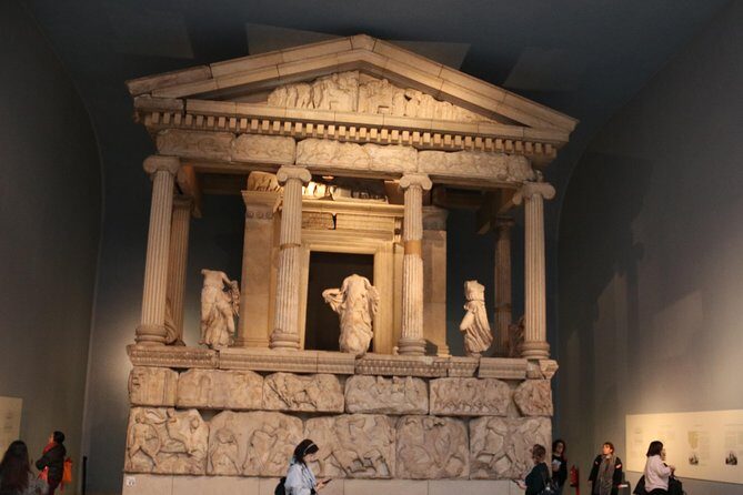 Crash course in archaeology at the British Museum - Guides and Expertise