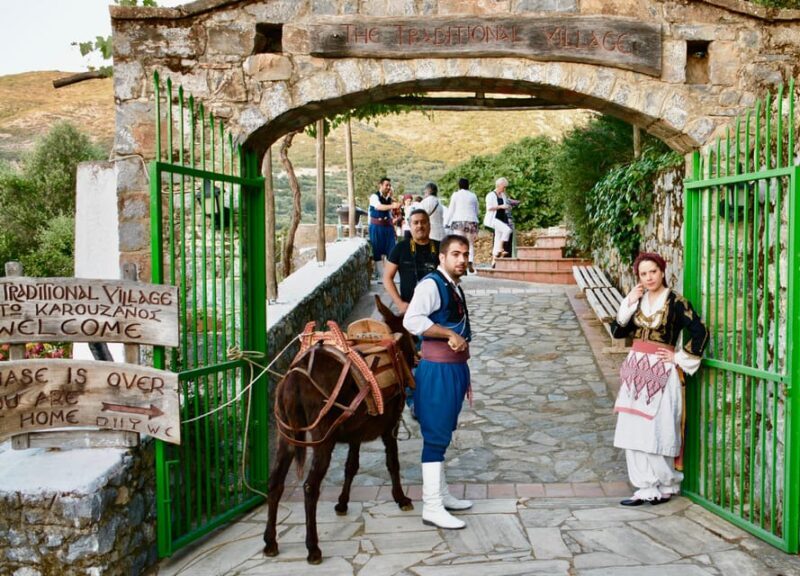 Crete: Traditional Cretan Night: Live Show and Dinner - FAQ