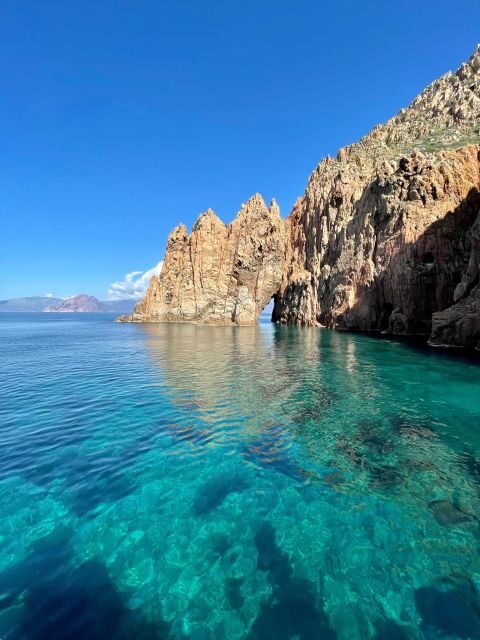 Croisière visite des Calanques de Piana Baignade en vedette - Key Points