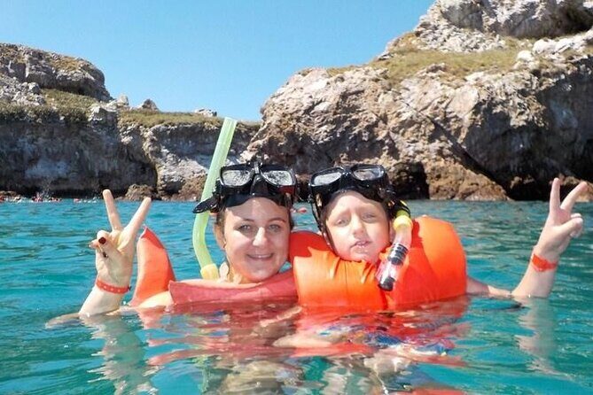 Cruise in Marietas Island with Lunch and Open Bar - Key Points