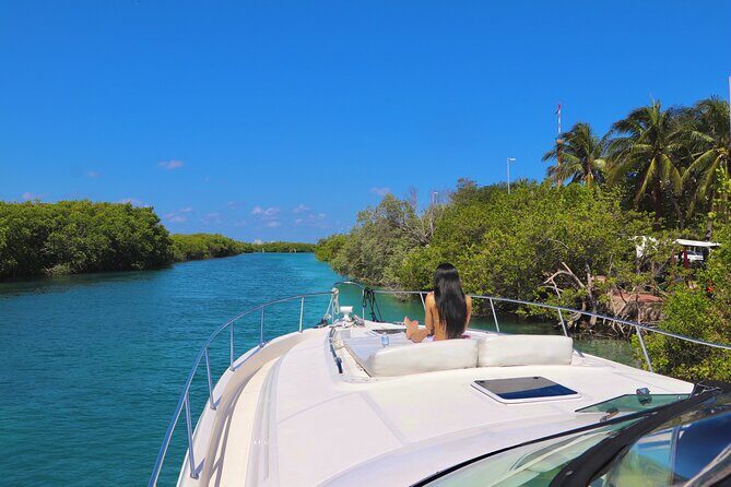 Cruise in Style on our 48 Foot Yacht in Cancun for 15 People - Additional Details and Considerations