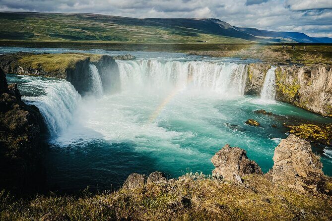 Cruise Tour Godafoss and Myvatn Lake and Baths Small Group - FAQ