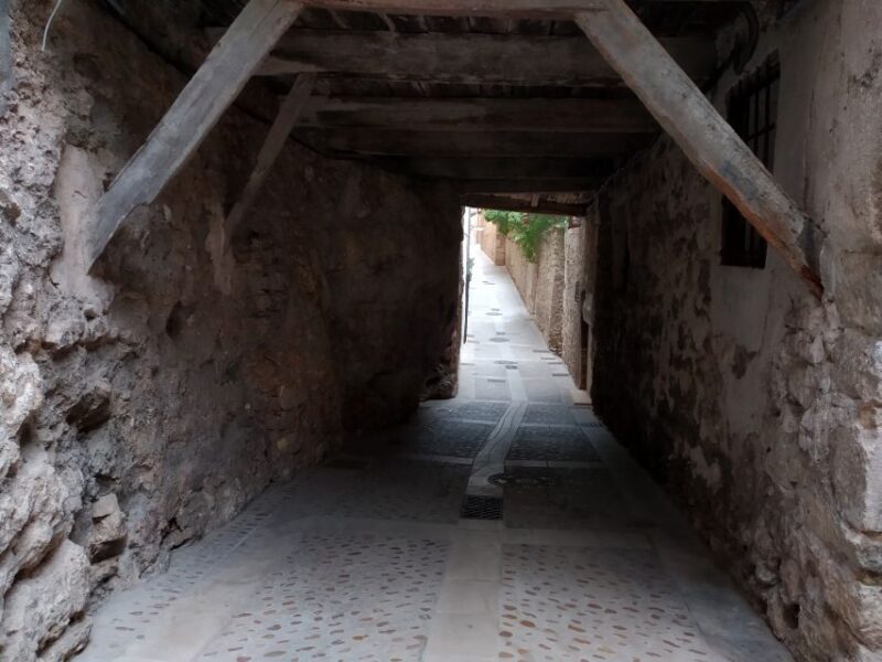 Cuenca: Nighttime Highlights Walking Tour in Spanish - Who Should Consider This Tour?