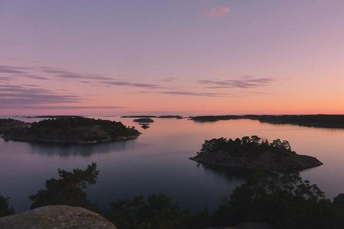 Culinary Kayaking Adventure - Saint Anna Archipelago of Sweden - Wild Foraging and Culinary Skills