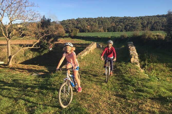 Cycling in the Green Ways and Country Roads of Girona - Introduction to the Girona Cycling Experience