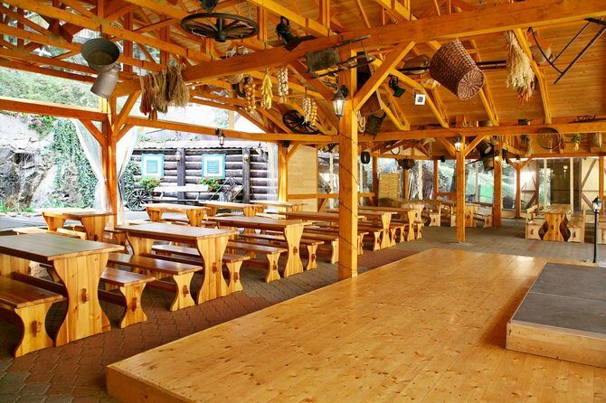 Czech Folklore Show with dinner and transfer - What’s on the Menu?