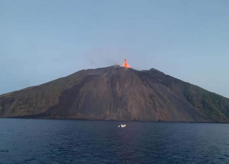 Da Lipari: Tour in Barca Panarea & Stromboli PICCOLO GRUPPO - Authentic Experiences and Review Insights