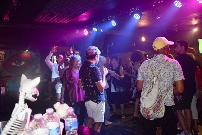 Dance Lessons and Cocktails in a Mexican Cantina - A Quick Look at What You Can Expect