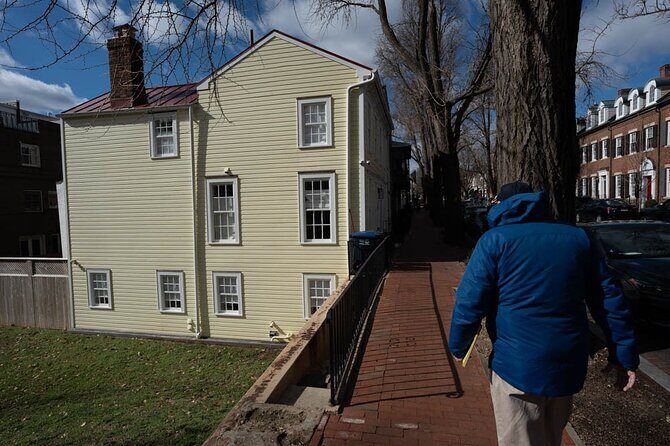 Dark History: Georgetown Spies, Lies, & Politics Walking Tour - Practical Tips