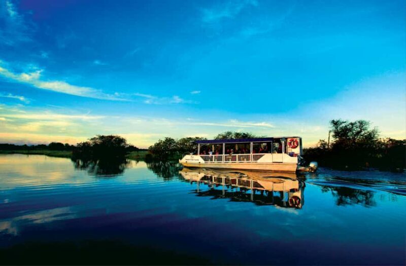 Darwin: Kakadu & Nourlangie Day Trip Plus Billabong Cruise - Transportation and Group Size