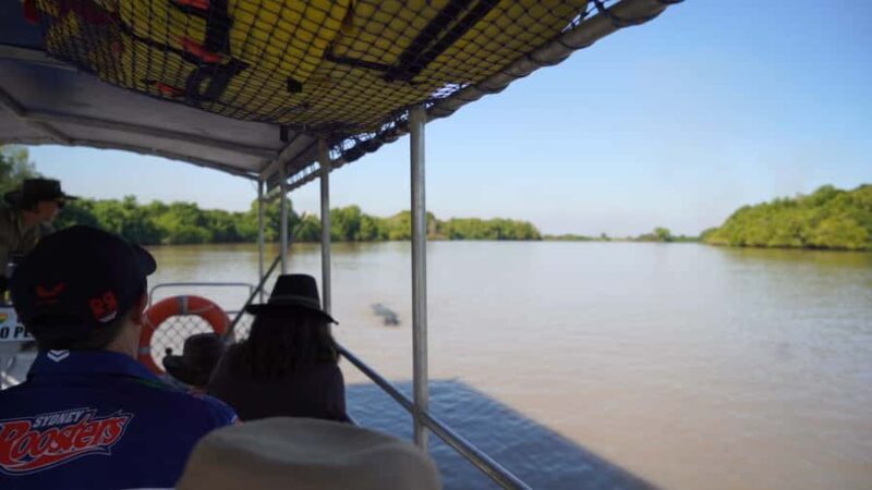 Darwin: The Croc Bus to the Famous Jumping Crocodile Cruise - An In-Depth Look at the Darwin Croc Bus Experience