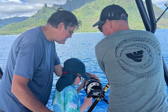 Day DE Fishing VIP in Moorea  Private Boat & Lunch - Practical Considerations