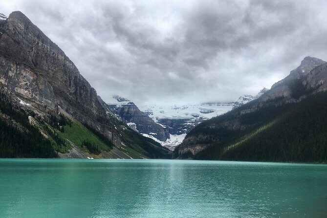 Day Hike in Lake Louise - A Close Look at the Lake Louise Day Hike Experience