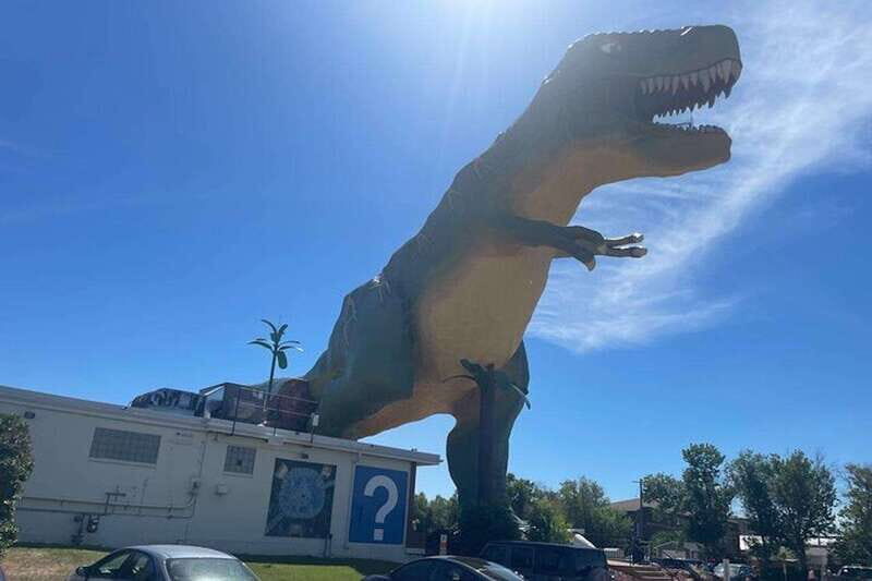 Day of Dinosaurs and Hoodoos From Calgary to the Badlands - Lunch and Flexibility in Schedule  