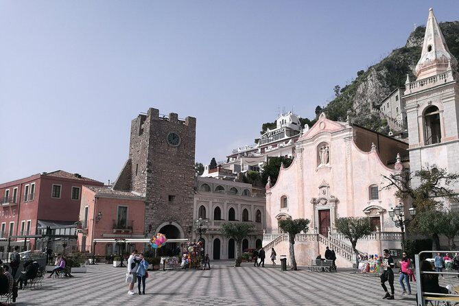 Day trip Etna and Taormina Highlights - Key Points