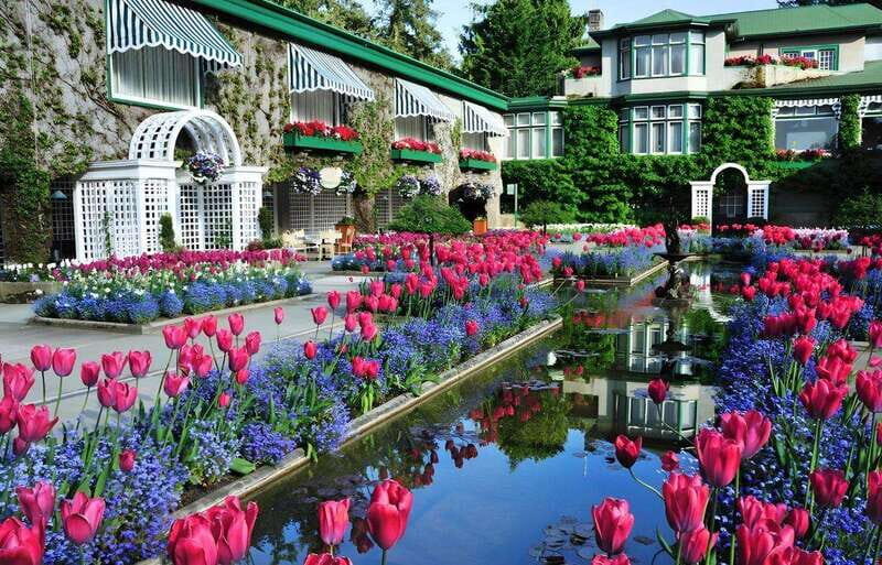 Day Trip from Vancouver to Victoria and Butchart Gardens - Summary