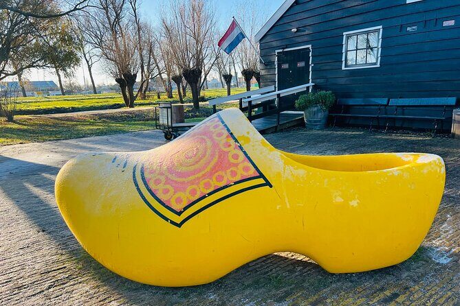 Day Trip to Zaandam Lego Village, Zaanse Schans and Giethoorn - FAQs