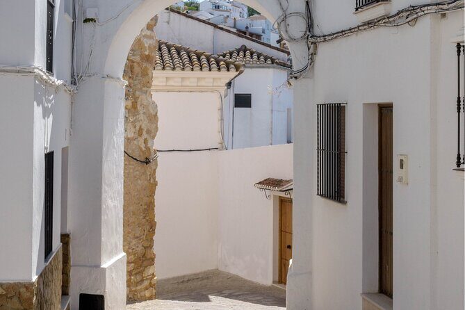 Day trip to Zahara, Setenil and Ronda from Seville - An In-Depth Look at the Itinerary