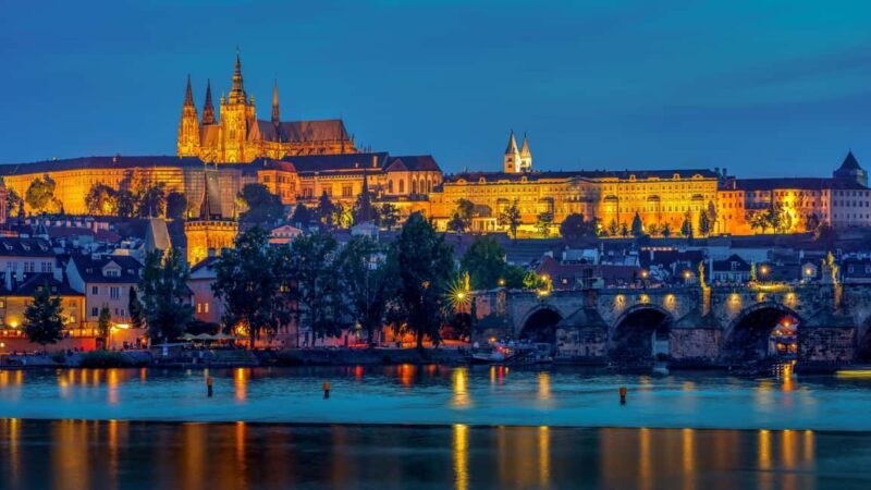 Day trips from Vienna: Prague One Day Guided Tour - Exploring the Best of Prague and Brno in a Single Day