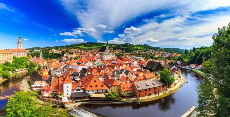 Daytrip from Prague to eský Krumlov via Hluboká - Highlights & Authentic Experiences